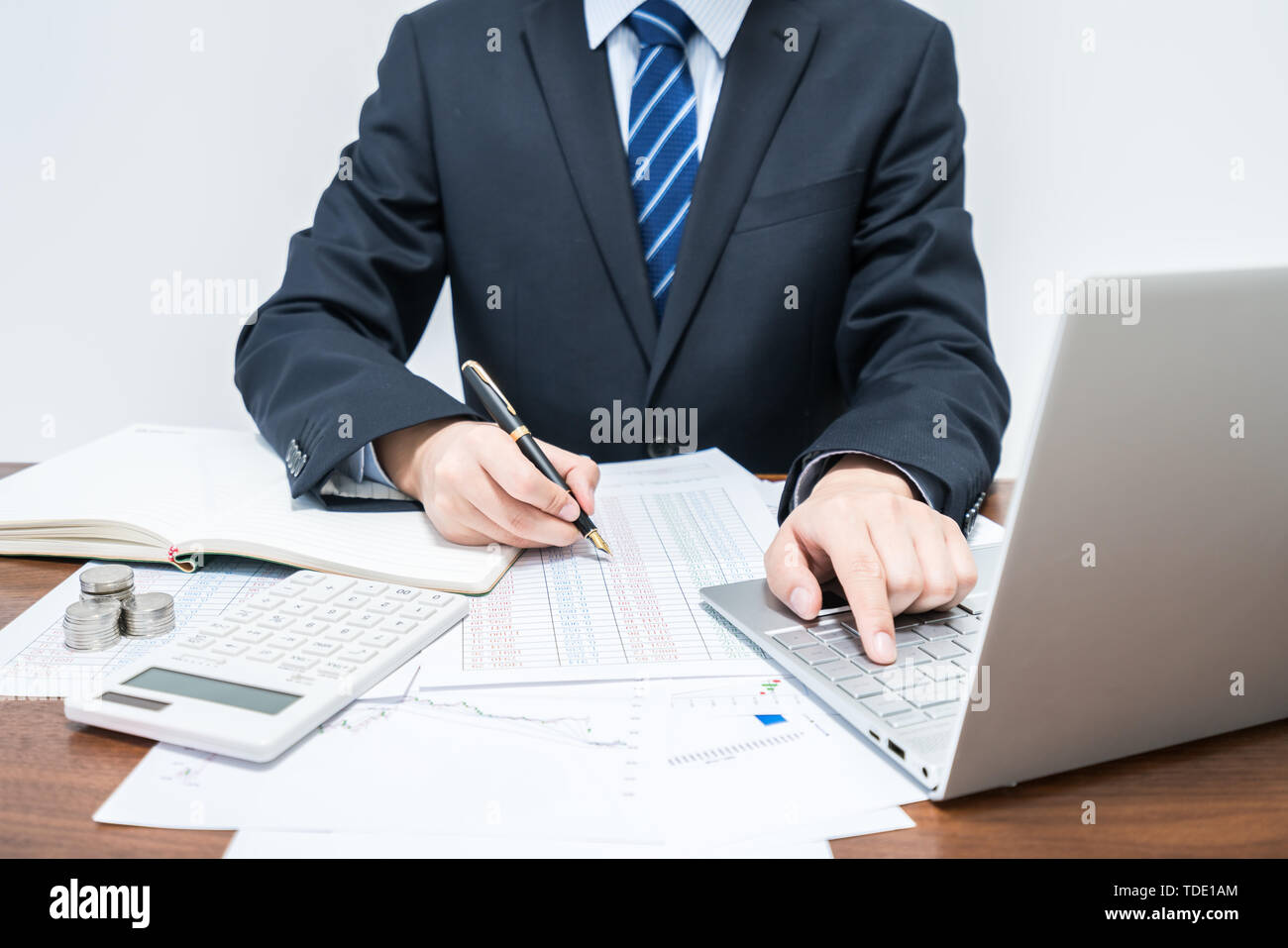 Accounting record hi-res stock photography and images - Alamy