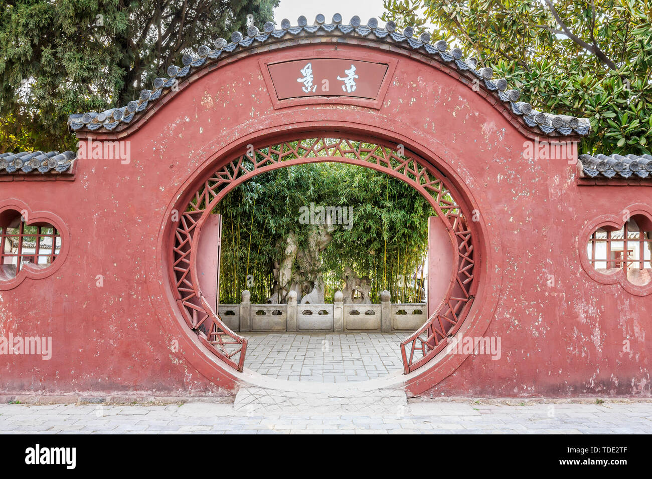 Dai Temple back garden arch Stock Photo - Alamy