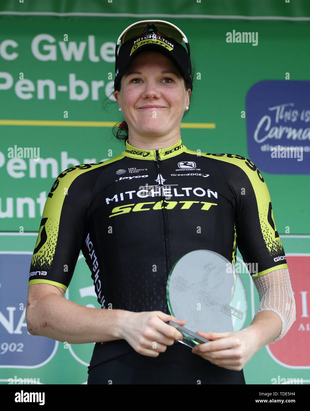 Stage six ovo energy womens tour hi-res stock photography and images ...