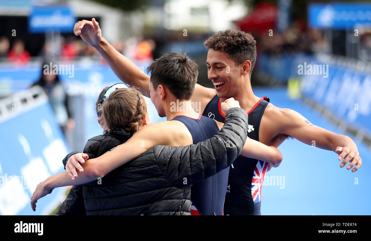 Great Britain's Ben Dijkstra celebrates with teammates after victory in ...
