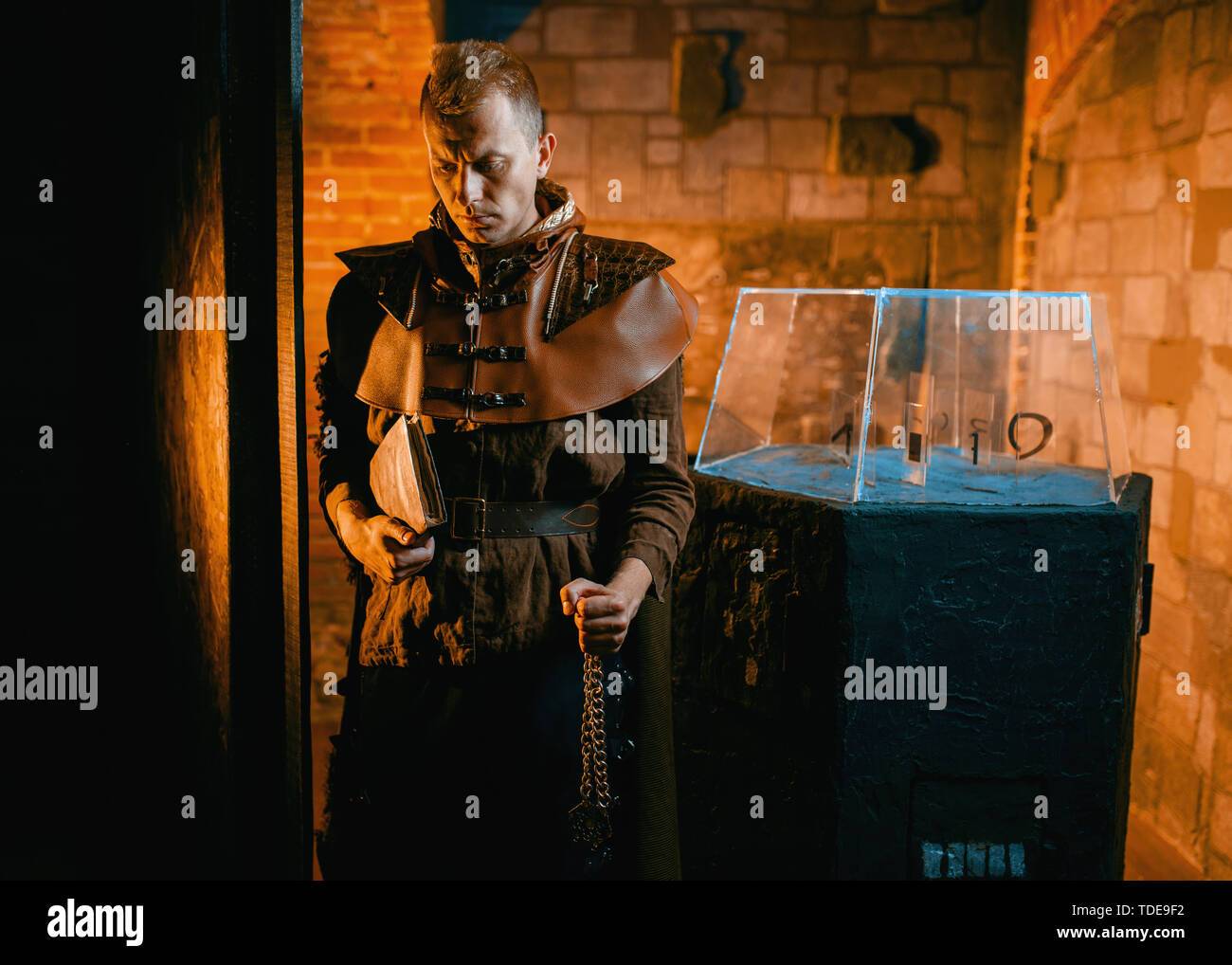 Traveler thinking over answer hi-res stock photography and images - Alamy