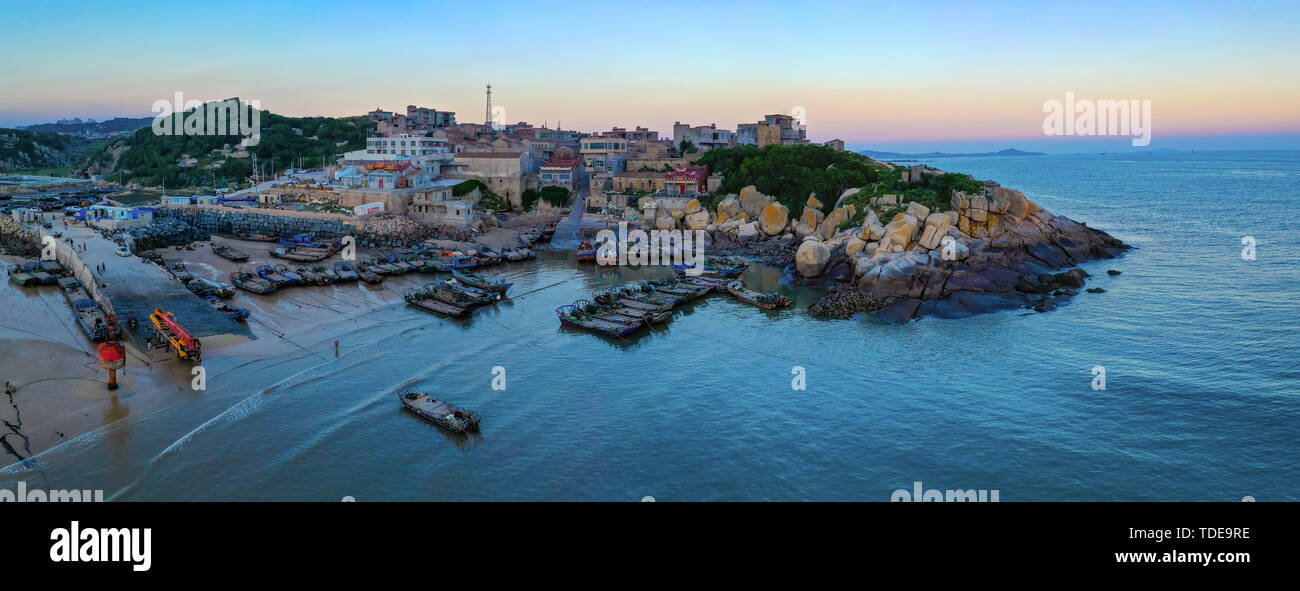 Pingtan fishing hi-res stock photography and images - Alamy