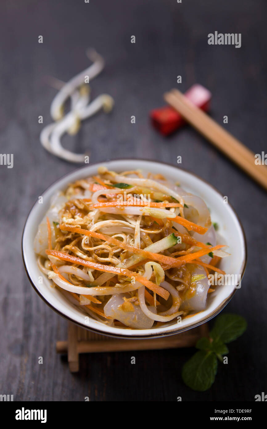 Cold vegetables, cold noodles are not the same every day Stock Photo ...