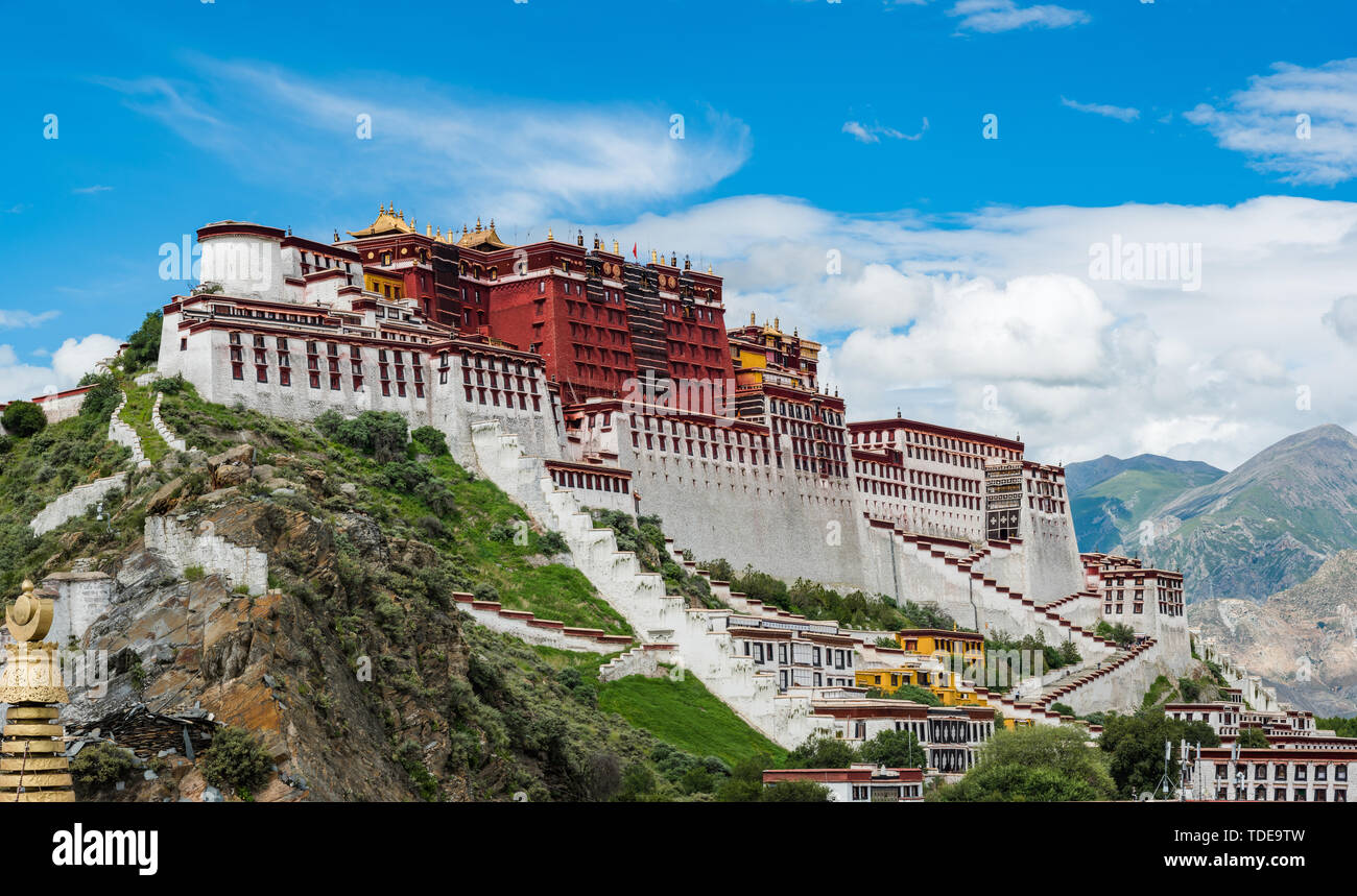 Scenic landmarks ancient potala palace lhasa scenic scenery scenic ...