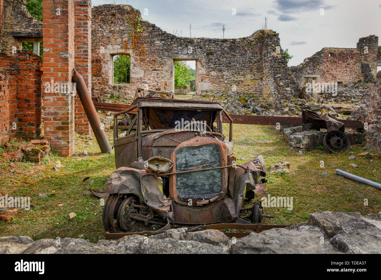 German building destroyed 1944 hi-res stock photography and images - Alamy
