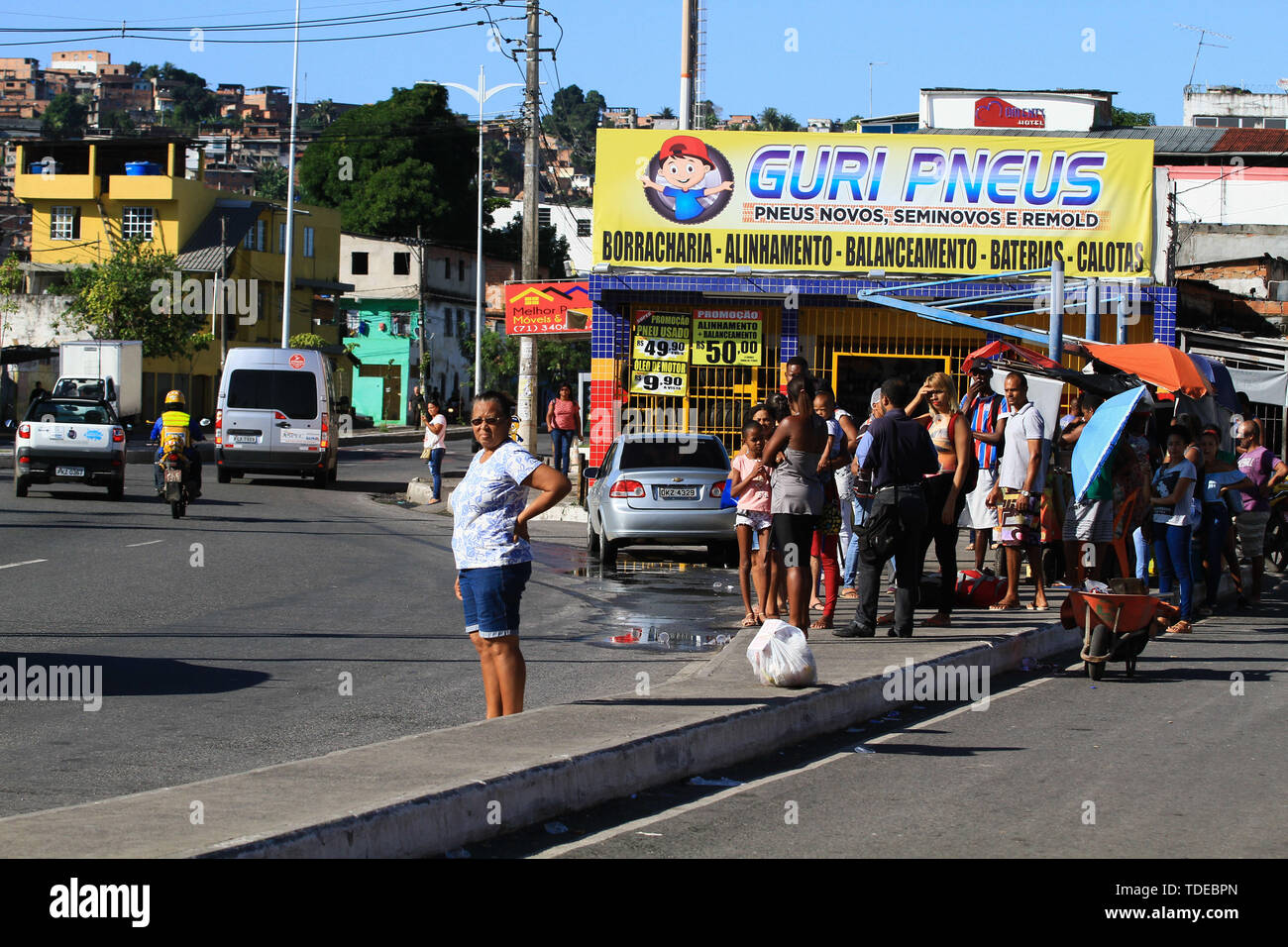 Very crowded bus brazil hi-res stock photography and images - Alamy