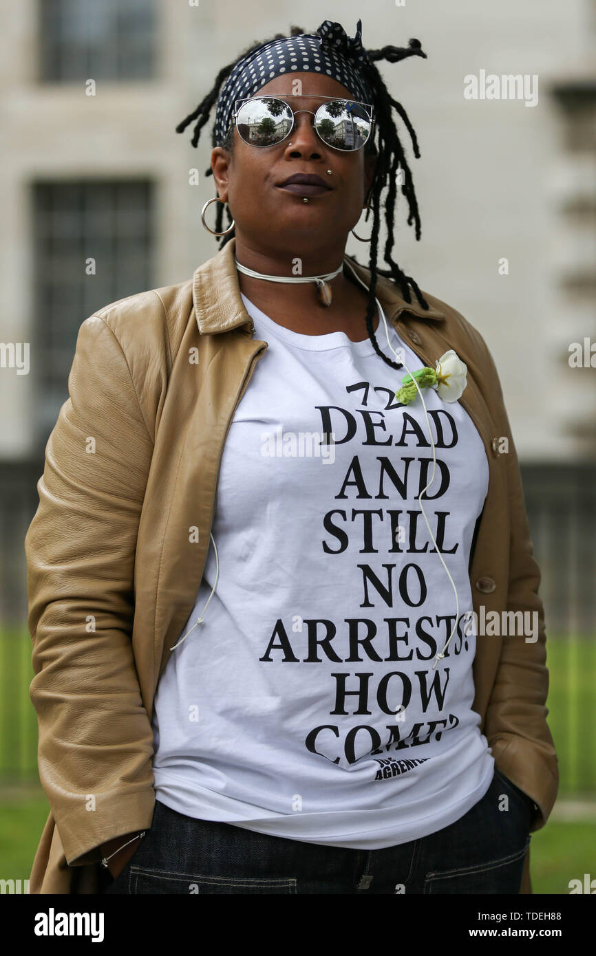 Grenfell tower cladding before fire hi-res stock photography and images ...