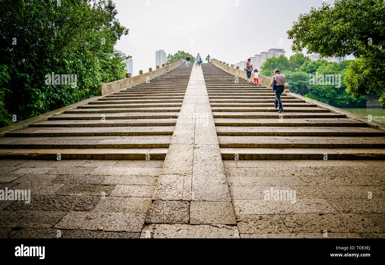 Summer bridge guide hi-res stock photography and images - Alamy