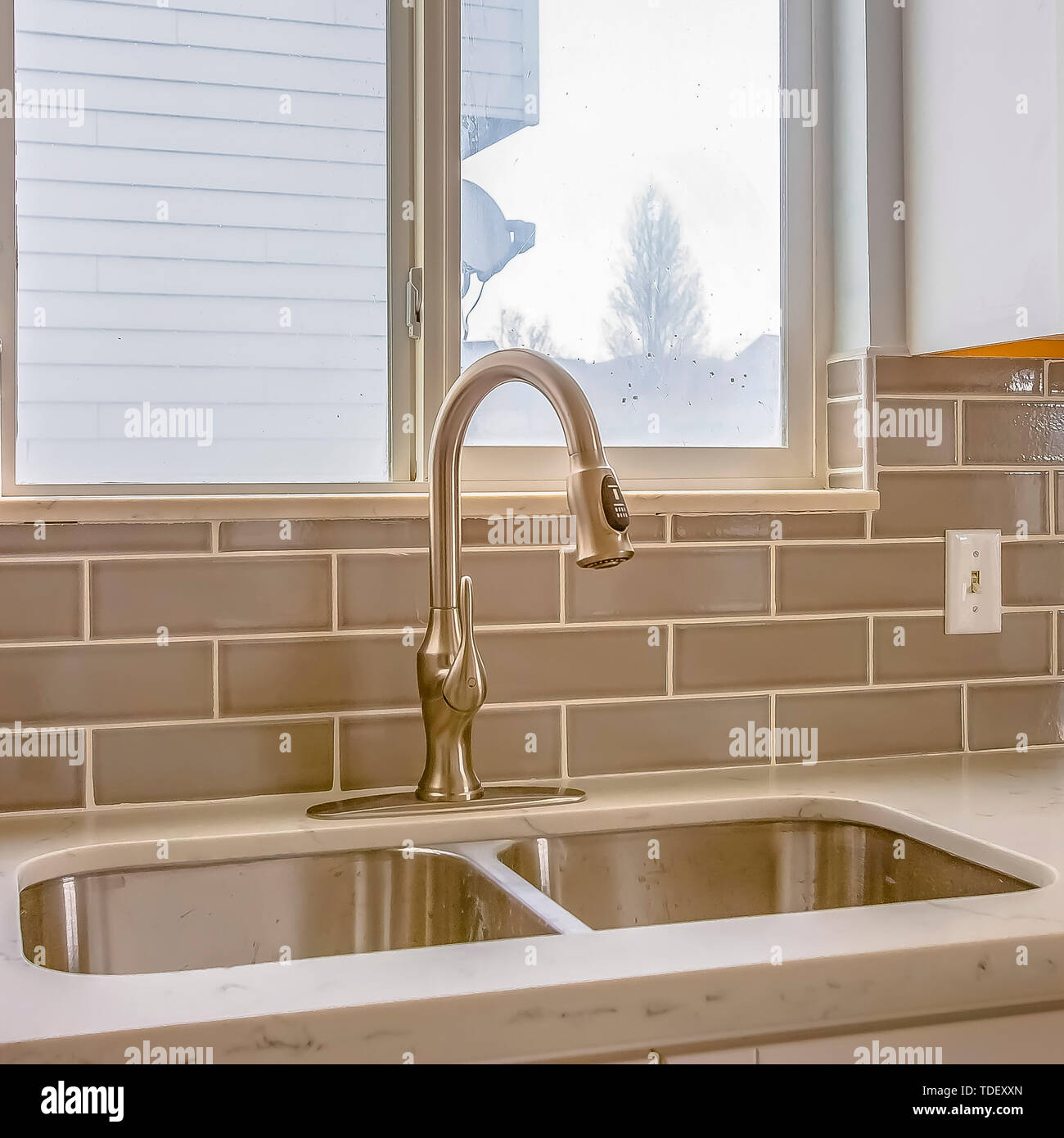 Tiles below window hi-res stock photography and images - Alamy