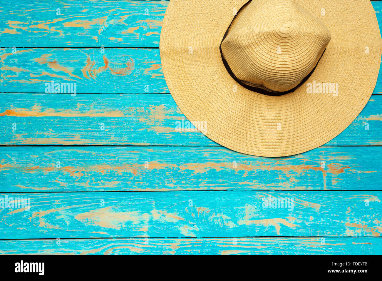 top view beach hat Stock Photo - Alamy