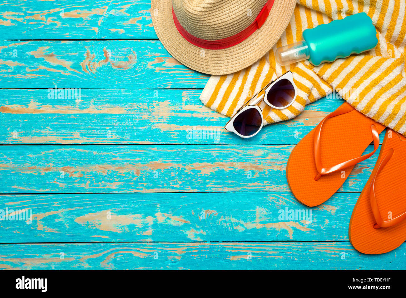 Beach flat lay accessories. Top view Stock Photo - Alamy