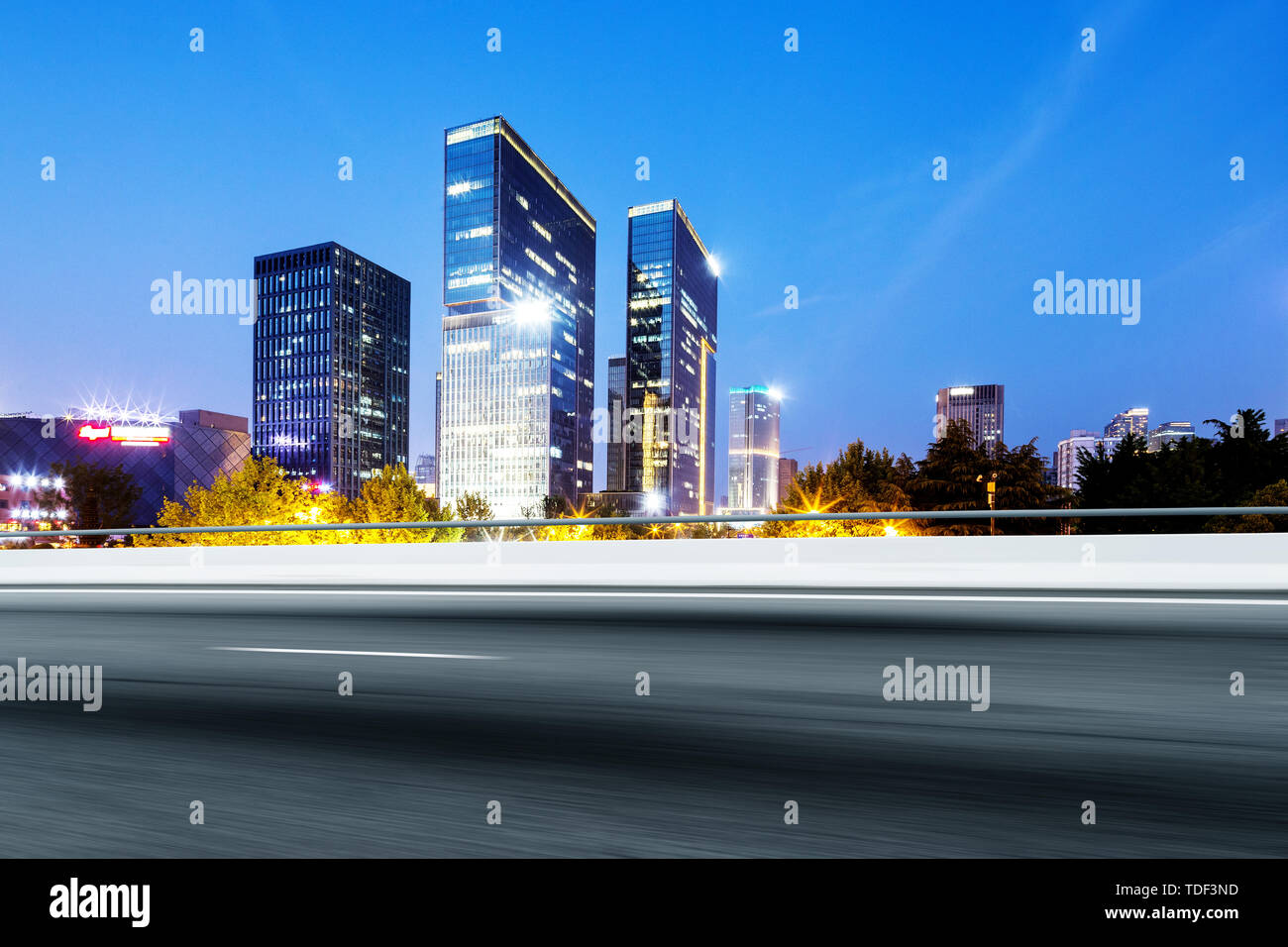 China empty streets hi-res stock photography and images - Alamy