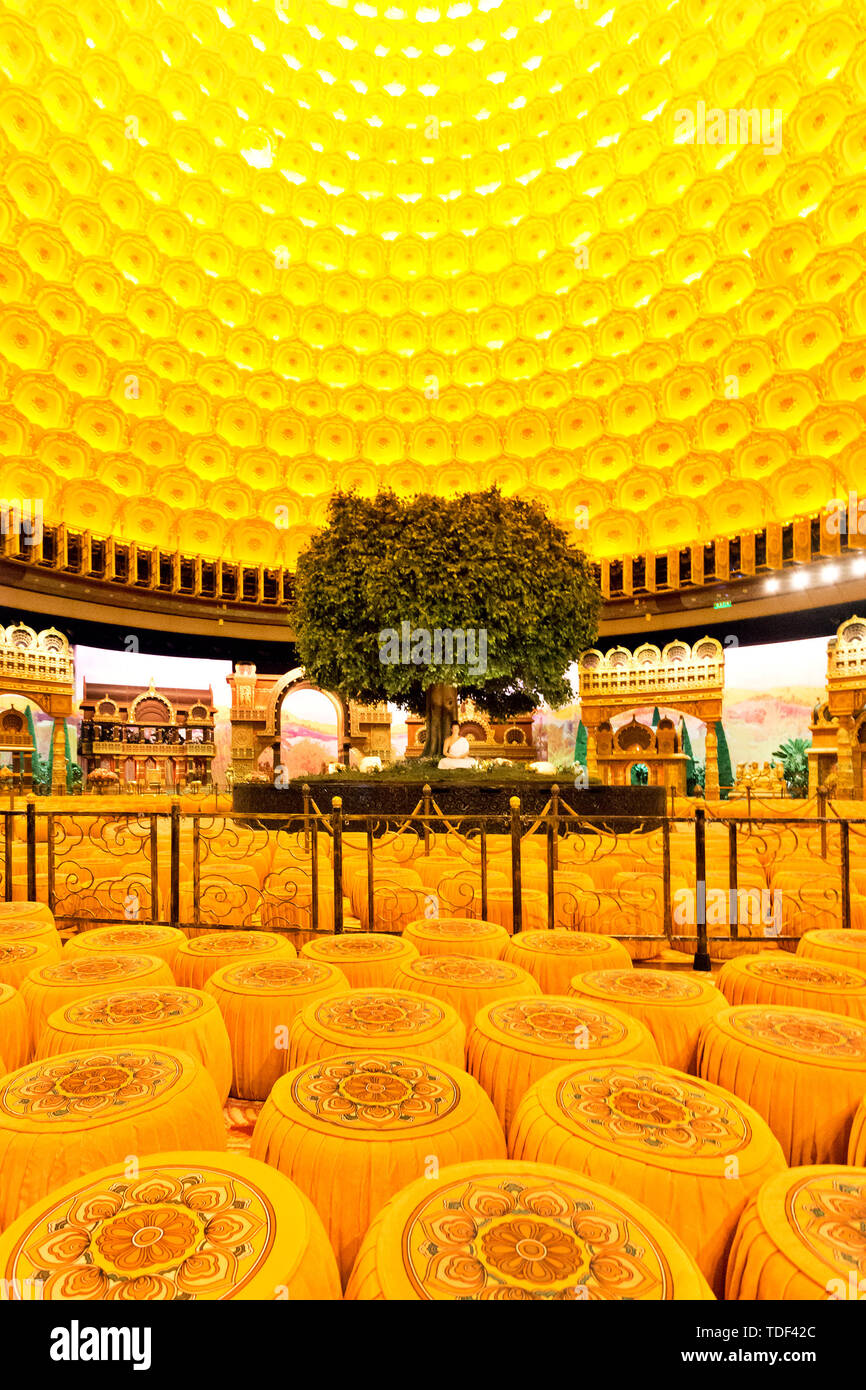 Buddhist temple ceiling beautiful hi-res stock photography and images ...