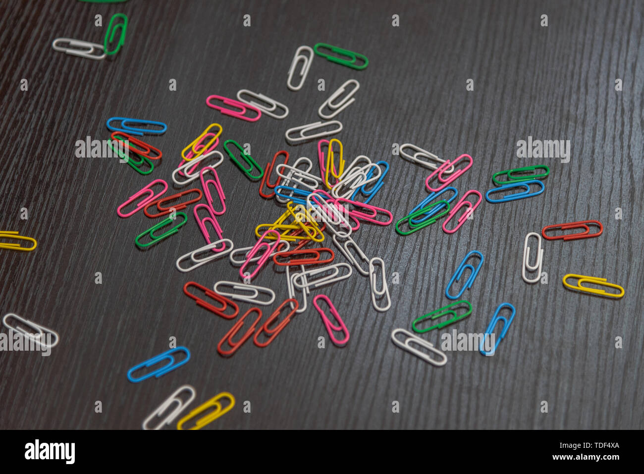 Scattered paper clips hi-res stock photography and images - Alamy