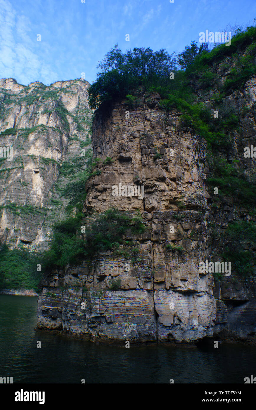 The longqingxia hi-res stock photography and images - Alamy