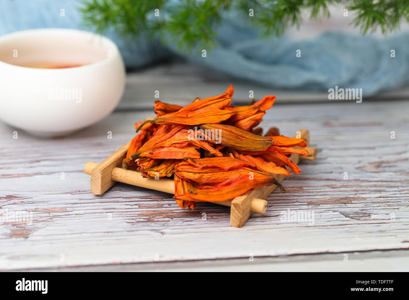 Dried lily flower fruit tea hi-res stock photography and images - Alamy