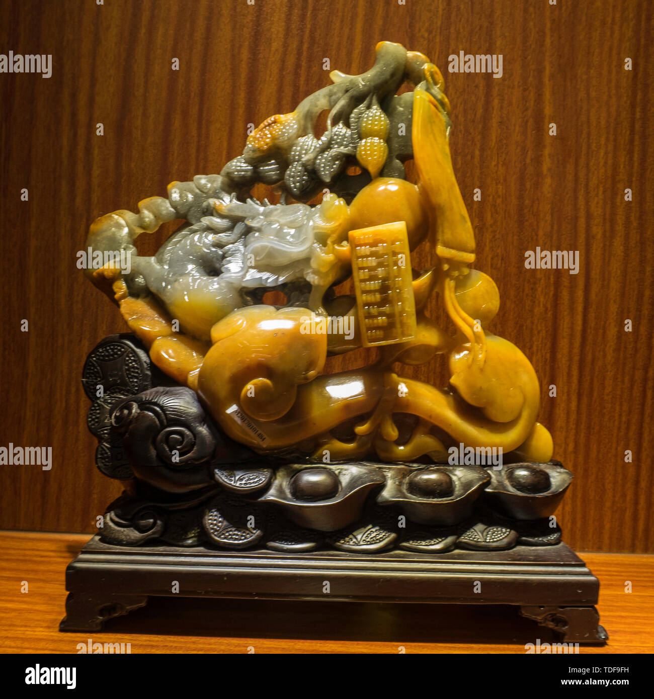Chinese ancient jade carving hi-res stock photography and images - Alamy