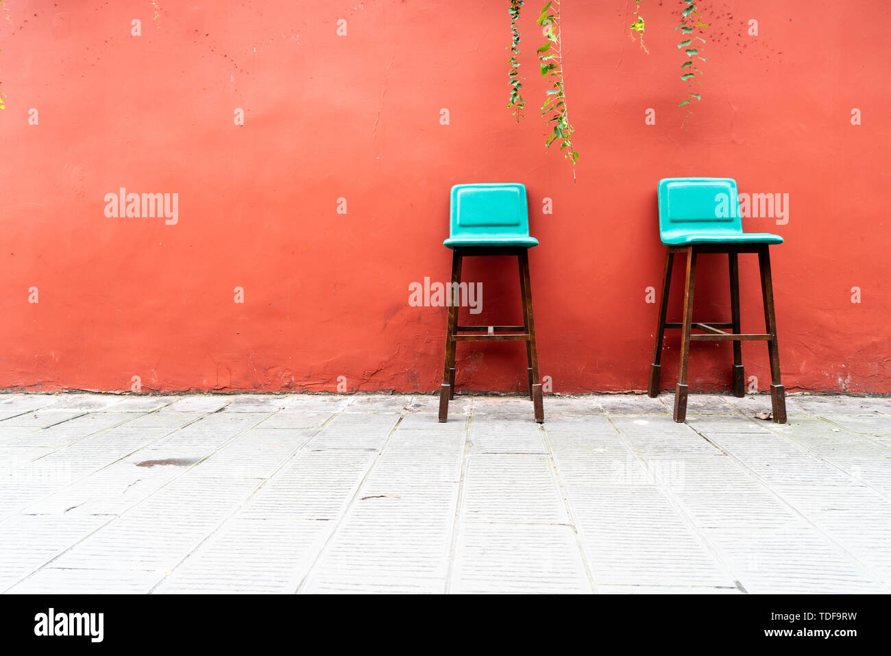 Red courtyard wall of Chengdu Literary Academy Stock Photo - Alamy