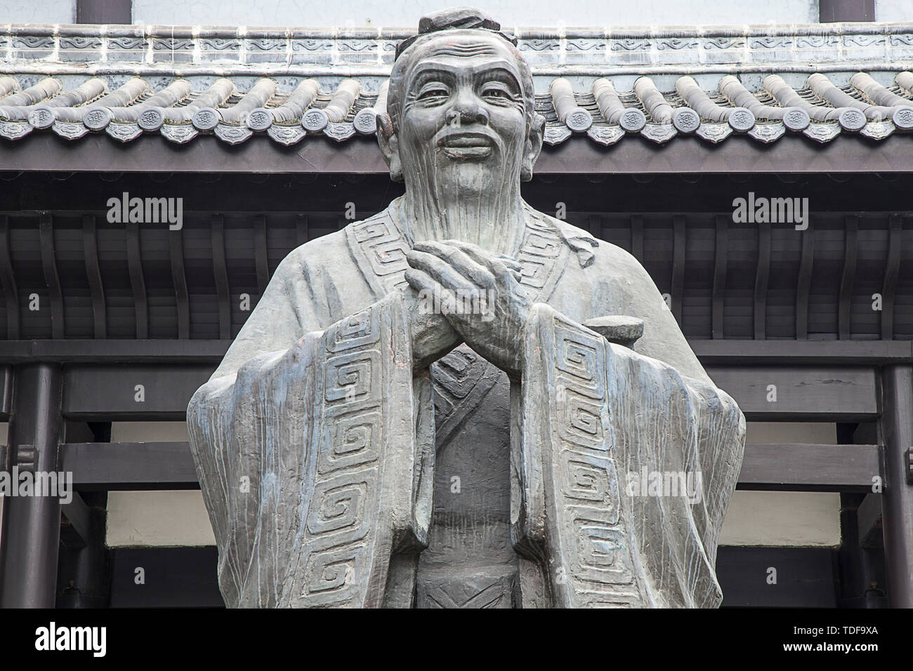 Confucius statues hi-res stock photography and images - Alamy