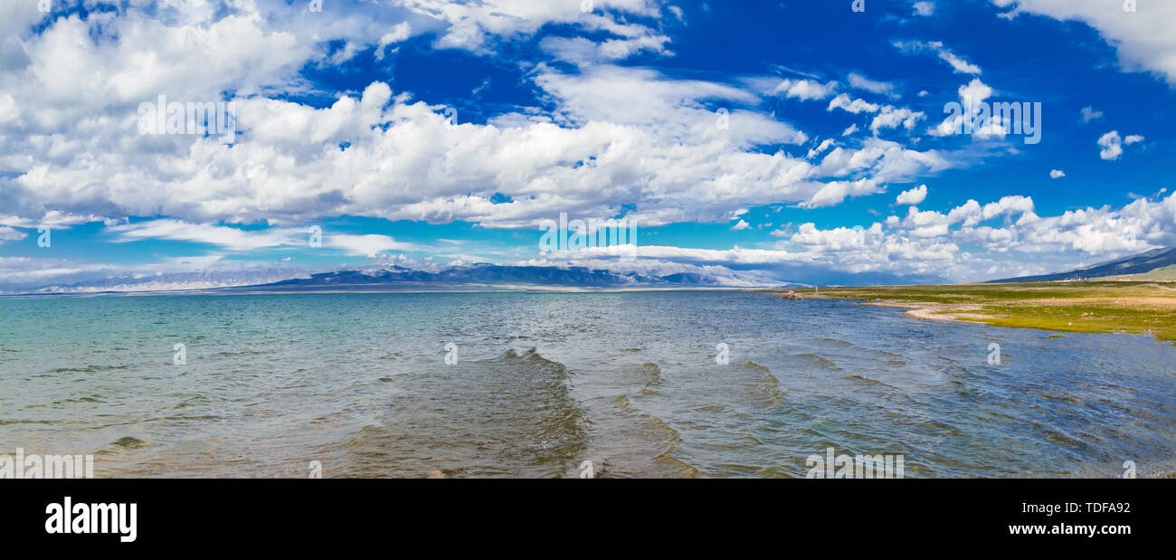 Landscape of Qinghai Lake Stock Photo - Alamy
