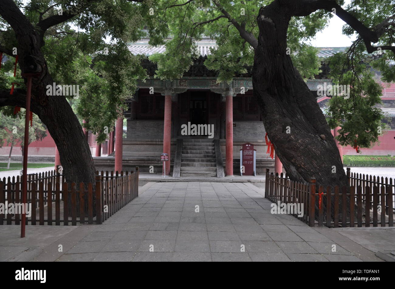 Thousand year old ancient temples hi-res stock photography and images ...