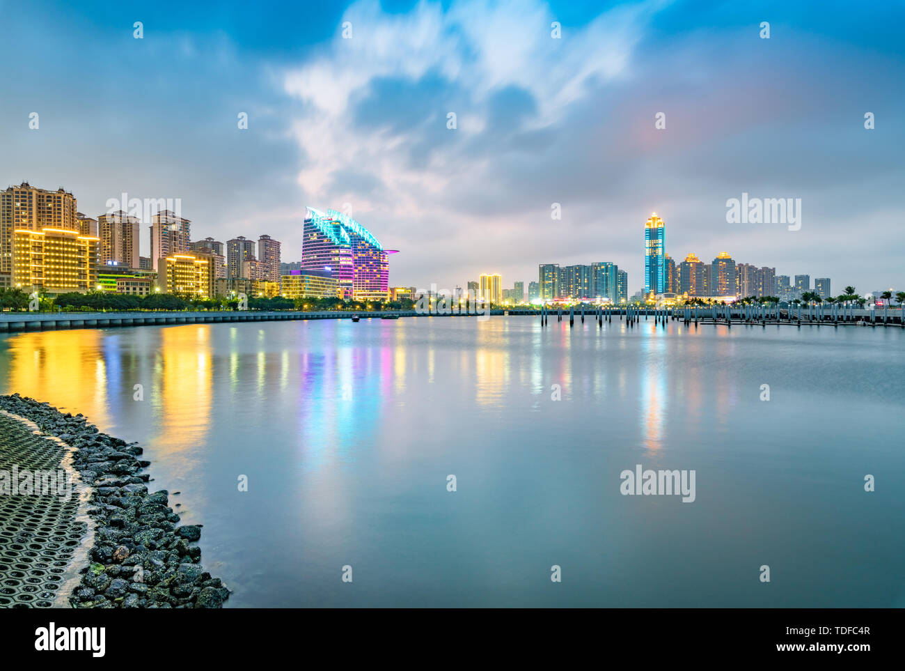 City night view of Jinsha Bay, Zhanjiang City Stock Photo - Alamy