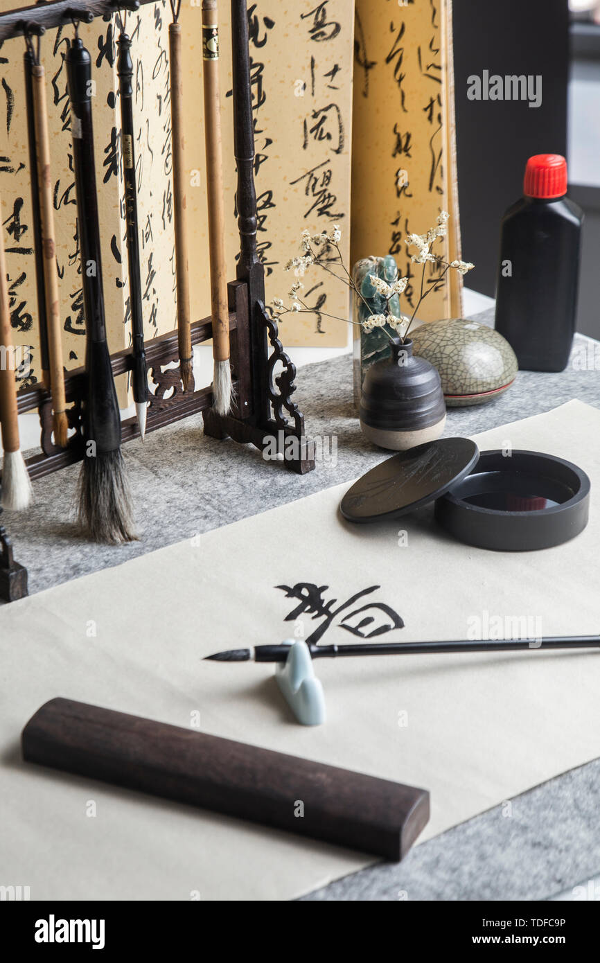 Cal font hi-res stock photography and images - Alamy