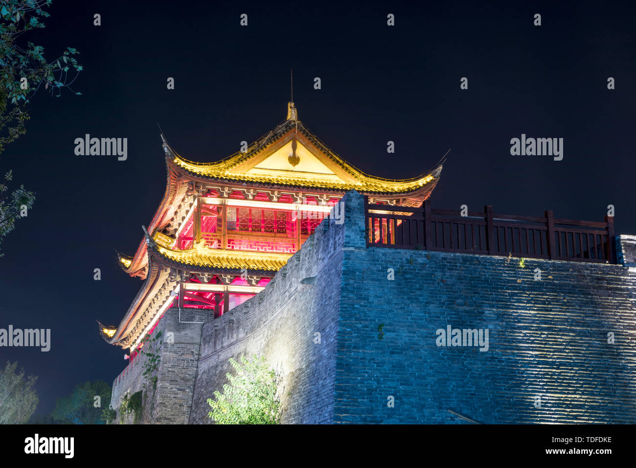 Night view of Water Pavilion Gate, Quzhou City Stock Photo - Alamy