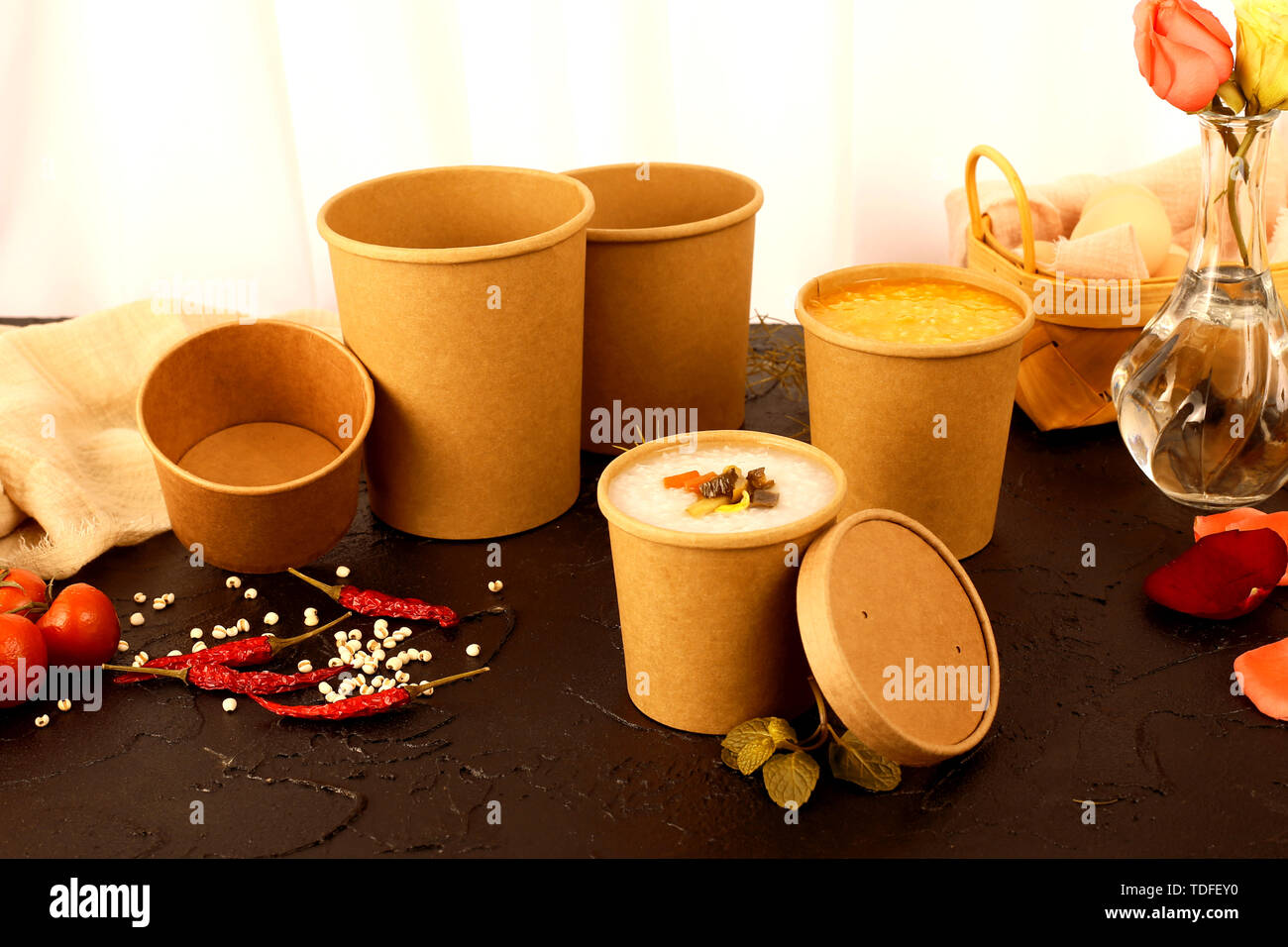 Paper bowl porridge bowl Stock Photo - Alamy