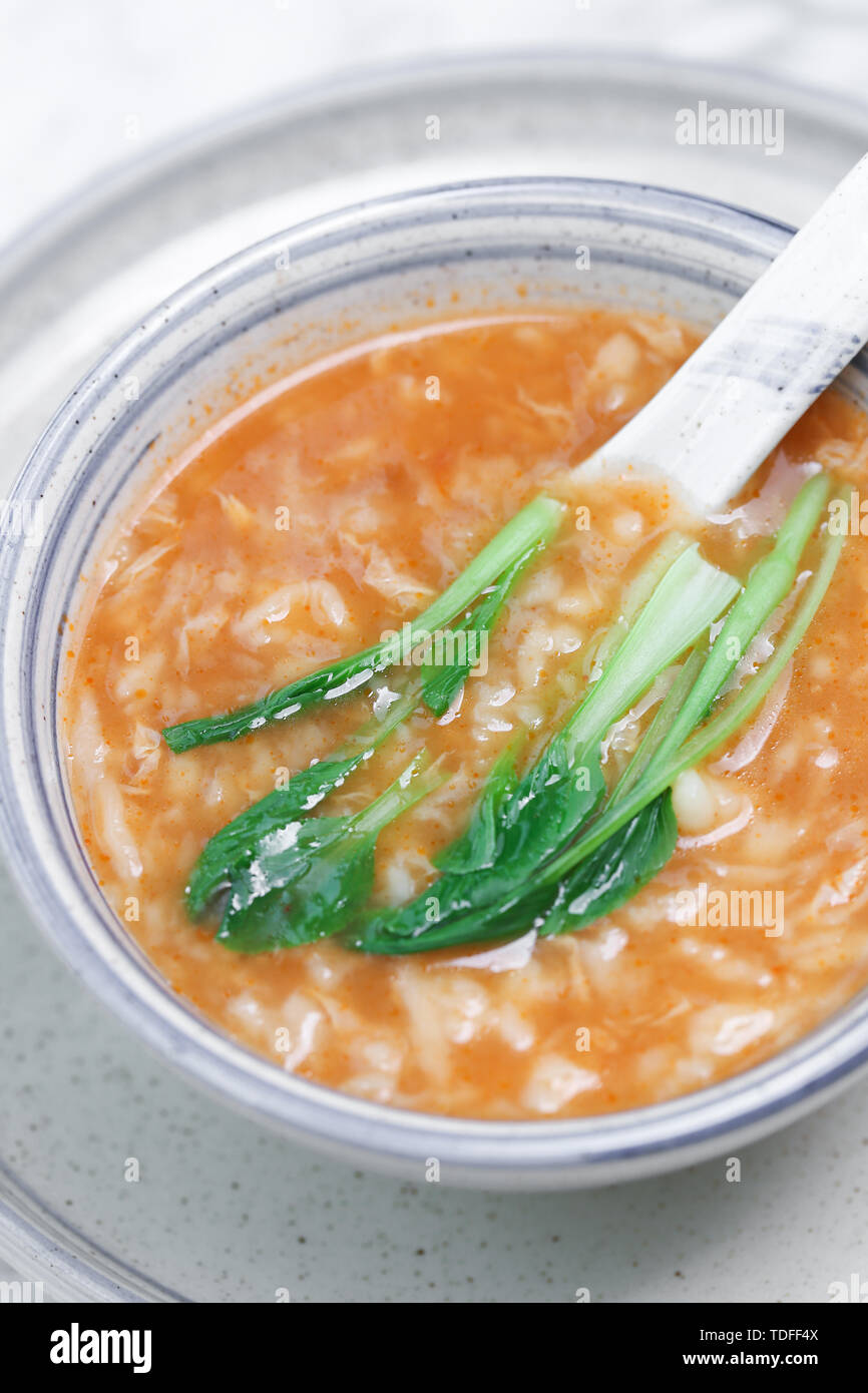 Traditional Chinese snack tomato lumpy soup Stock Photo - Alamy