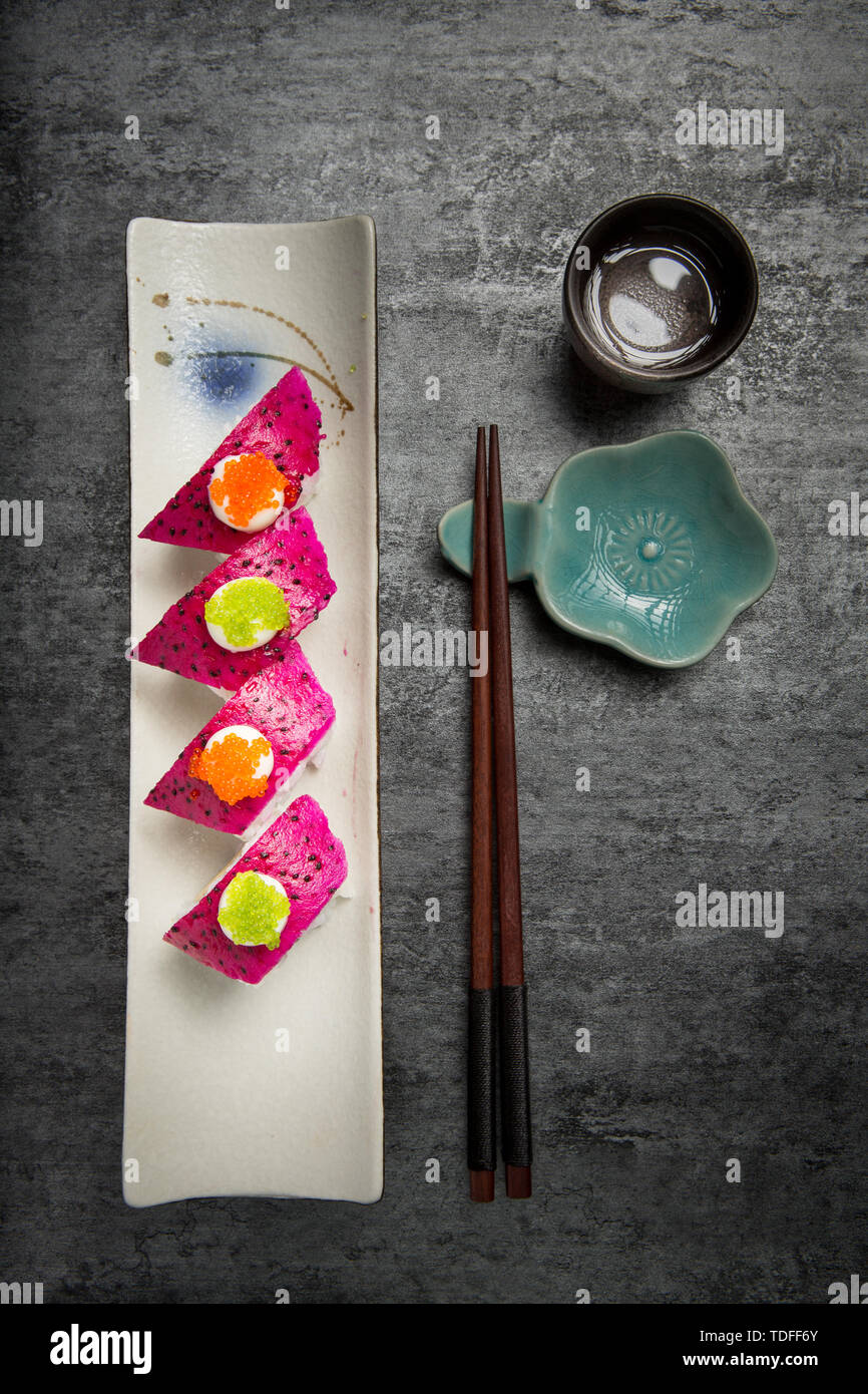 Dragon fruit sushi Stock Photo - Alamy