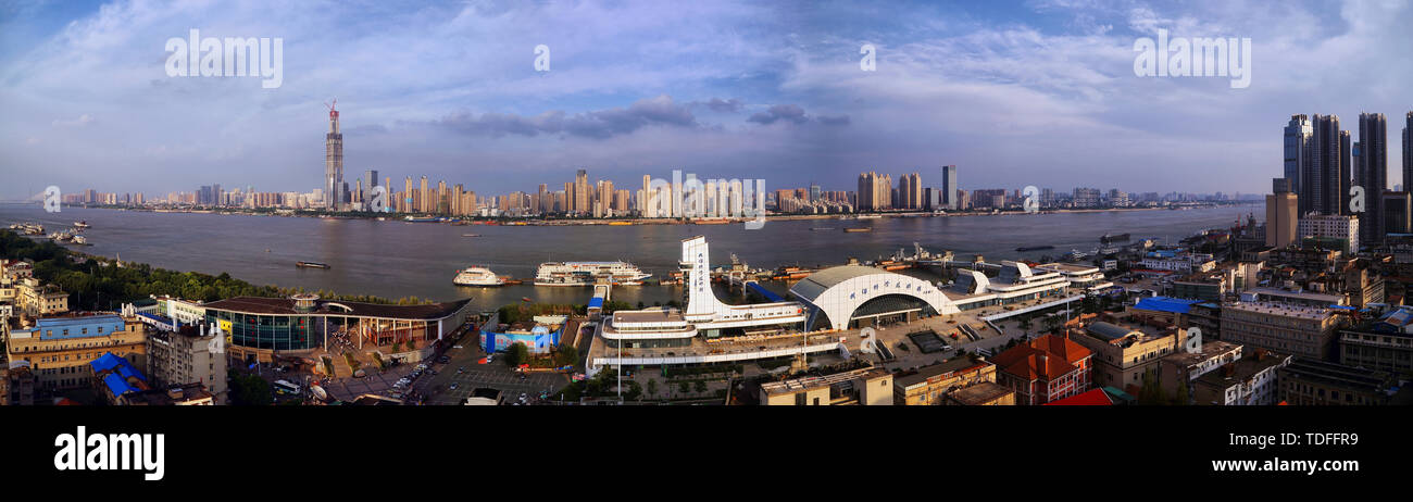 Wuhan china skyline hi-res stock photography and images - Alamy