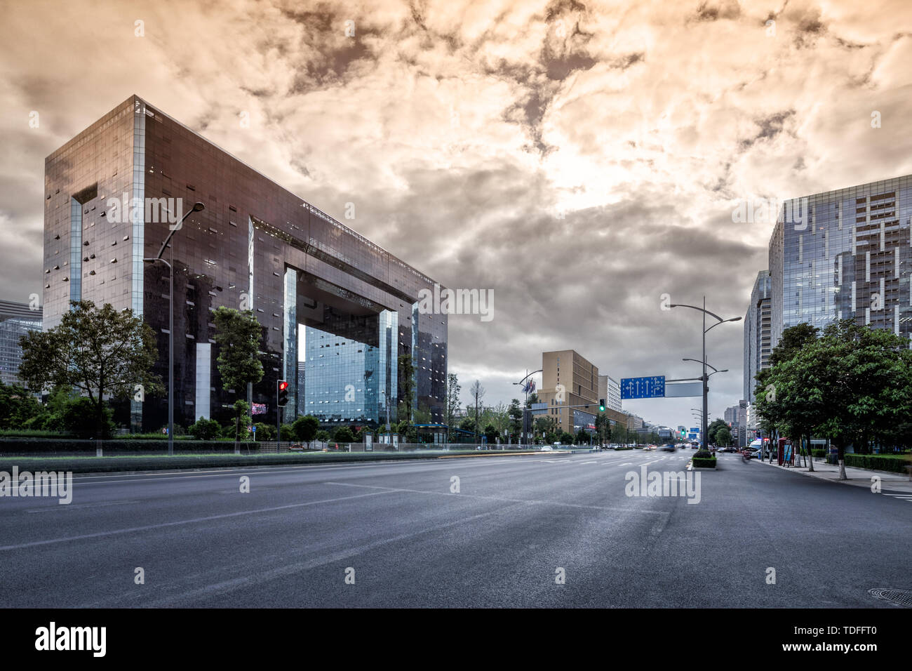 Empty urban roads hi-res stock photography and images - Alamy