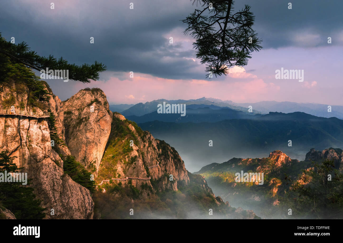 Luoyang laojun mountain hi-res stock photography and images - Alamy