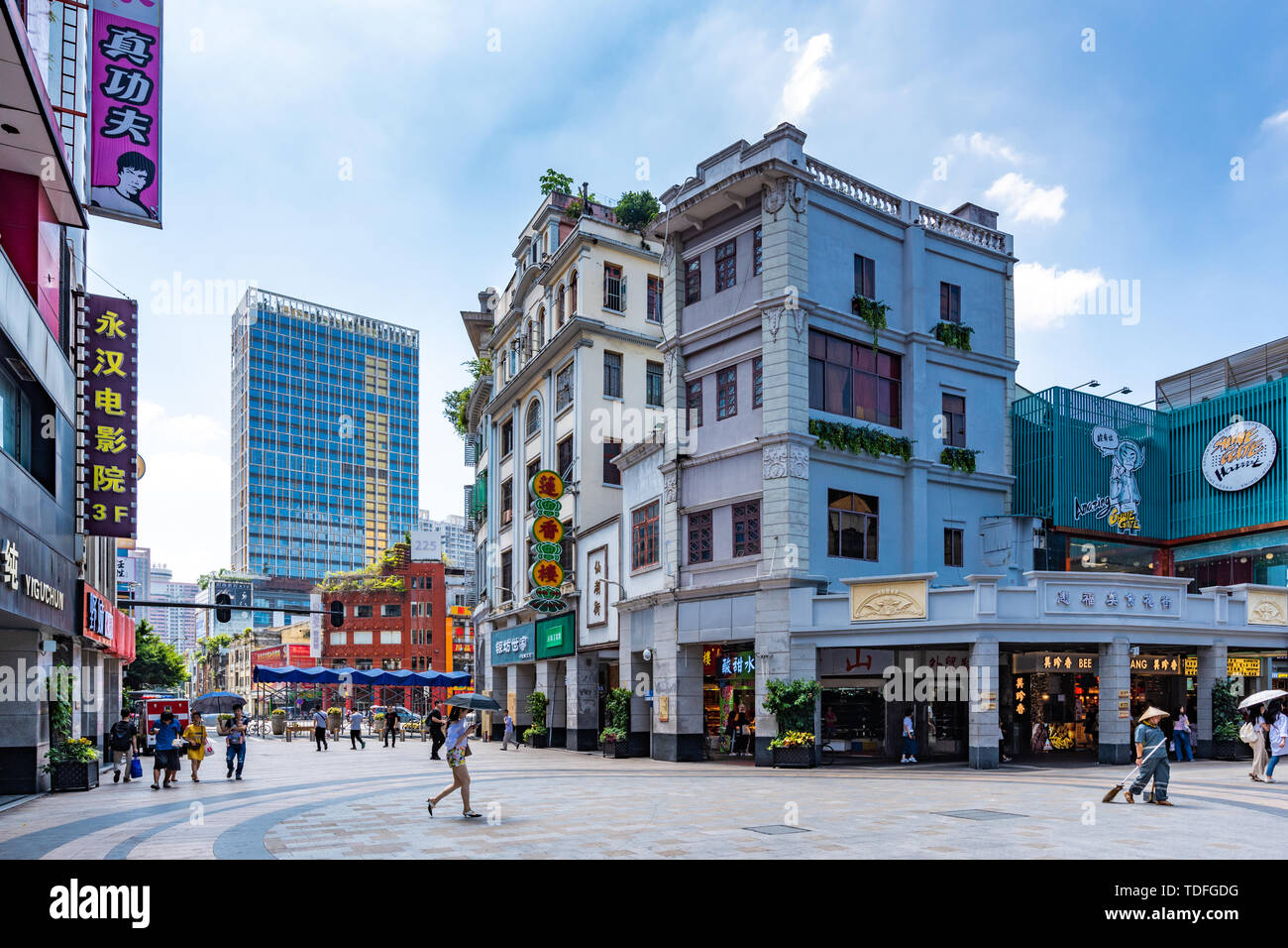 Commercial Pedestrian Street, Beijing Road, Guangzhou Stock Photo - Alamy