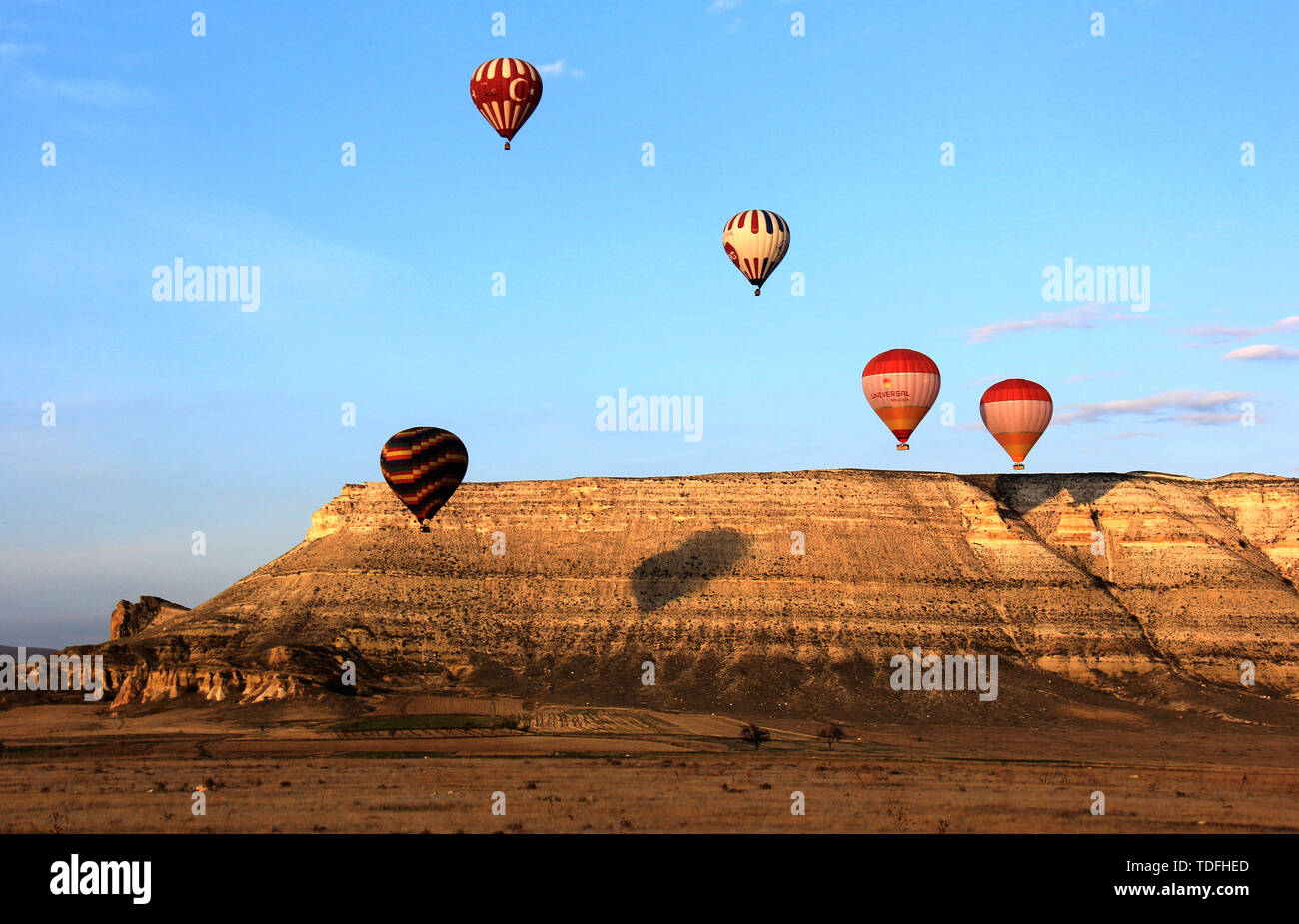 Natural sunrise steep hot air balloons magnificent floating colorful ...