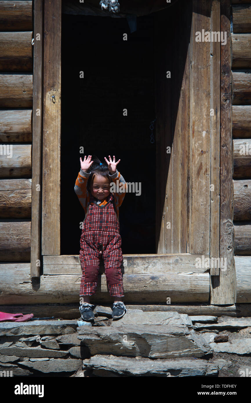 Cute tibetan children hi-res stock photography and images - Alamy