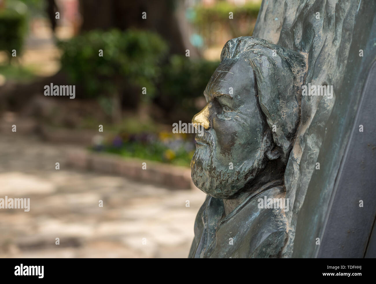 Statue of bust of Gerald Durrell in Corfu Stock Photo - Alamy
