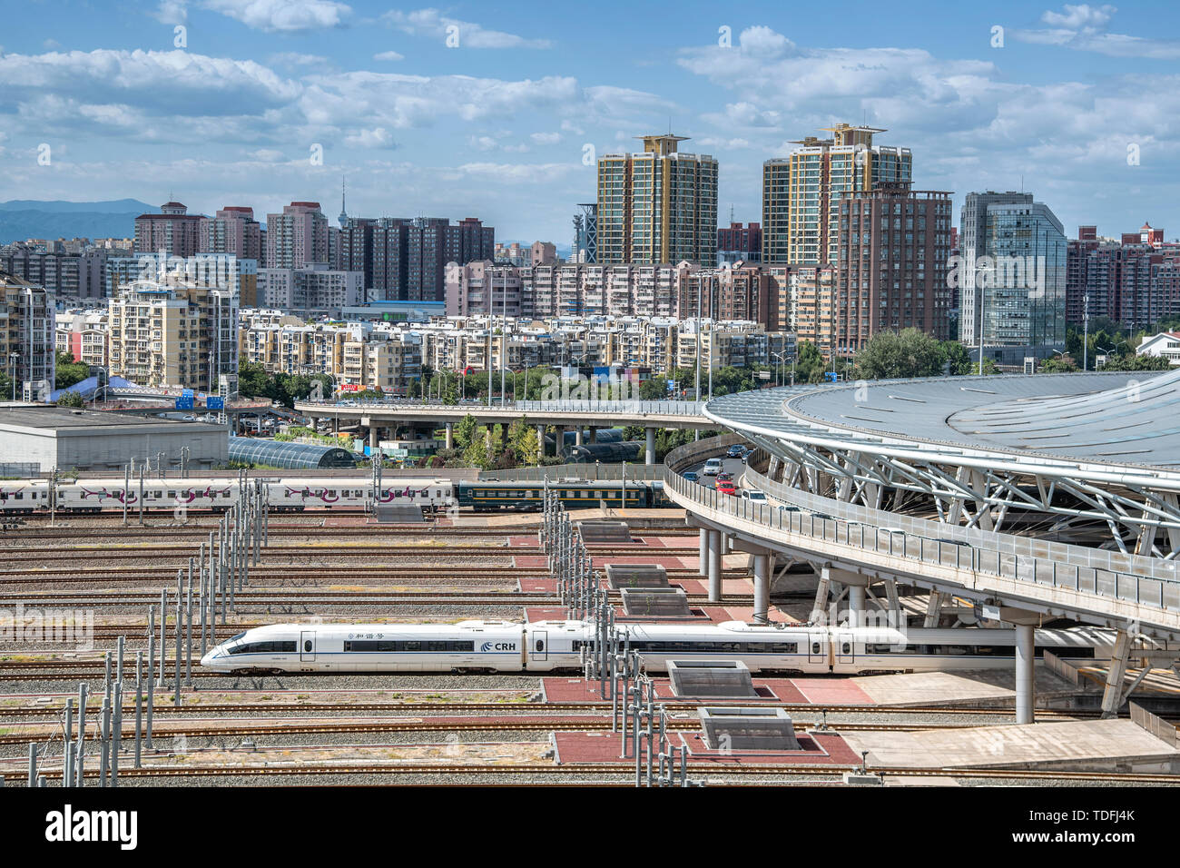China's Fuxing and Harmony EMU Stock Photo - Alamy