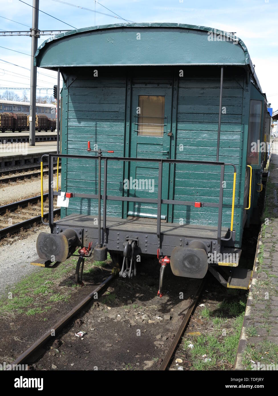Wooden rail carriage hi-res stock photography and images - Alamy