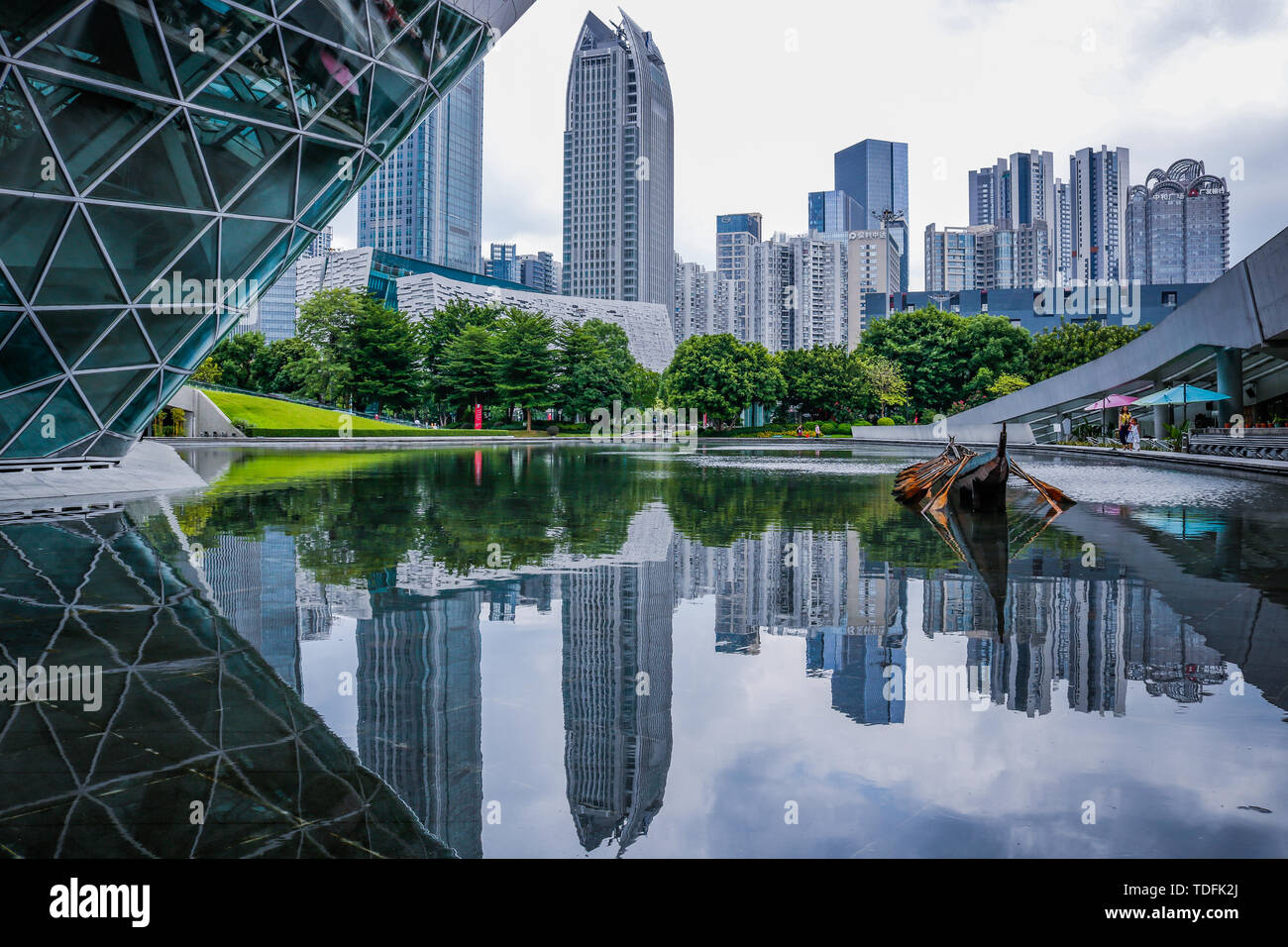 Guangzhou grand theatre hi-res stock photography and images - Alamy