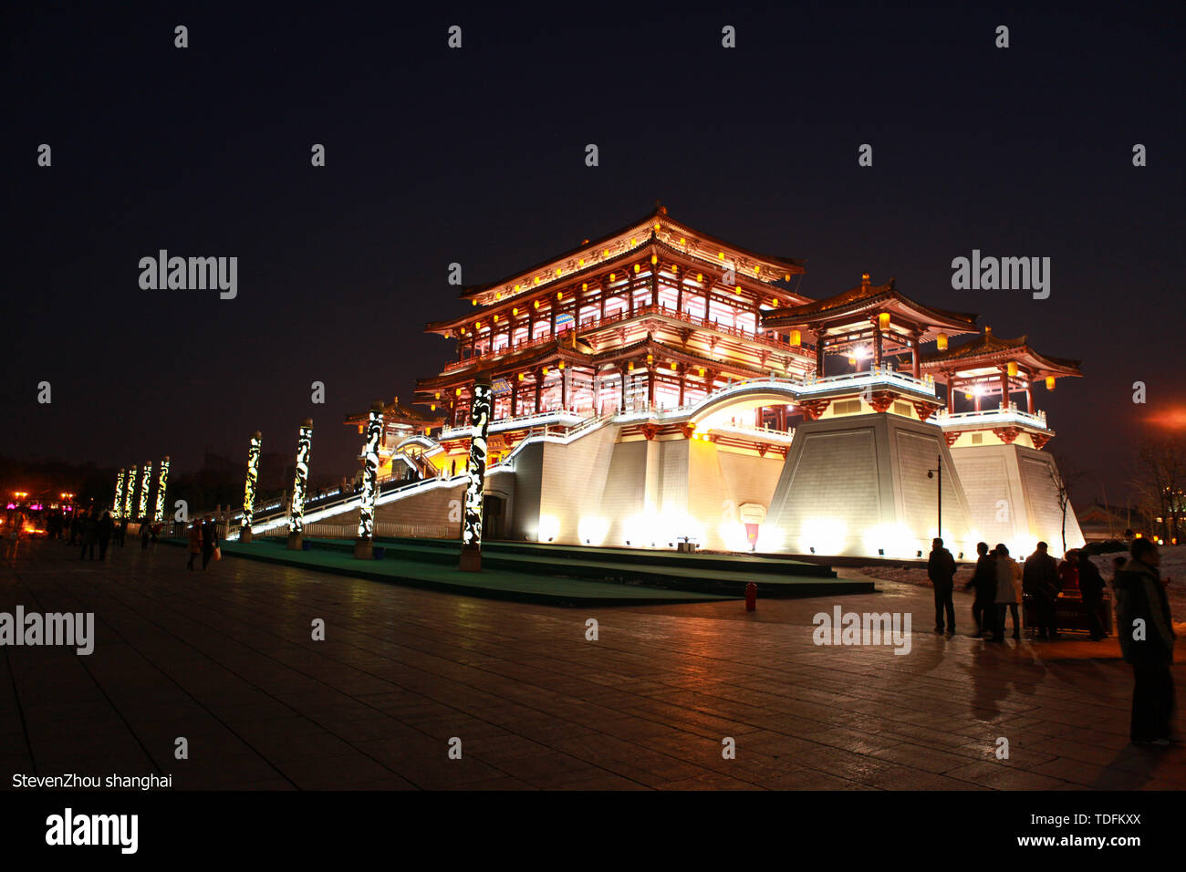 A building with lights on Stock Photo - Alamy
