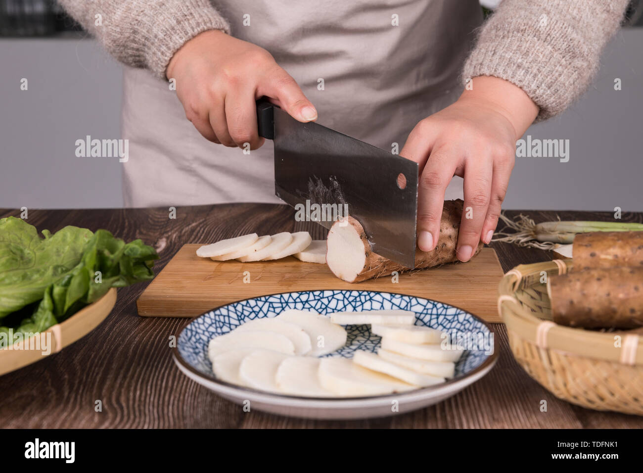 Raw ingredients yam Stock Photo - Alamy