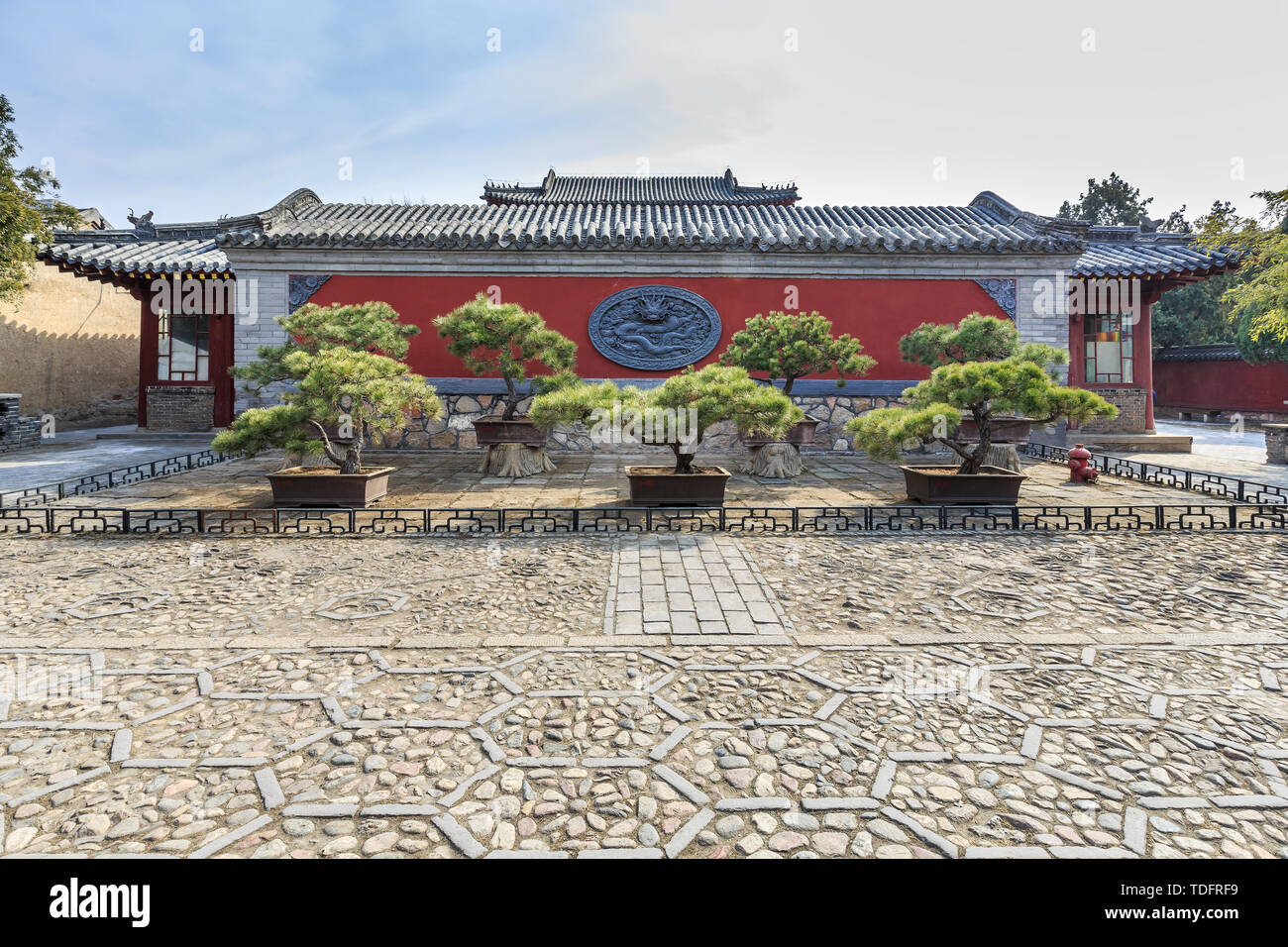 Dai temple in china taishan hi-res stock photography and images - Alamy