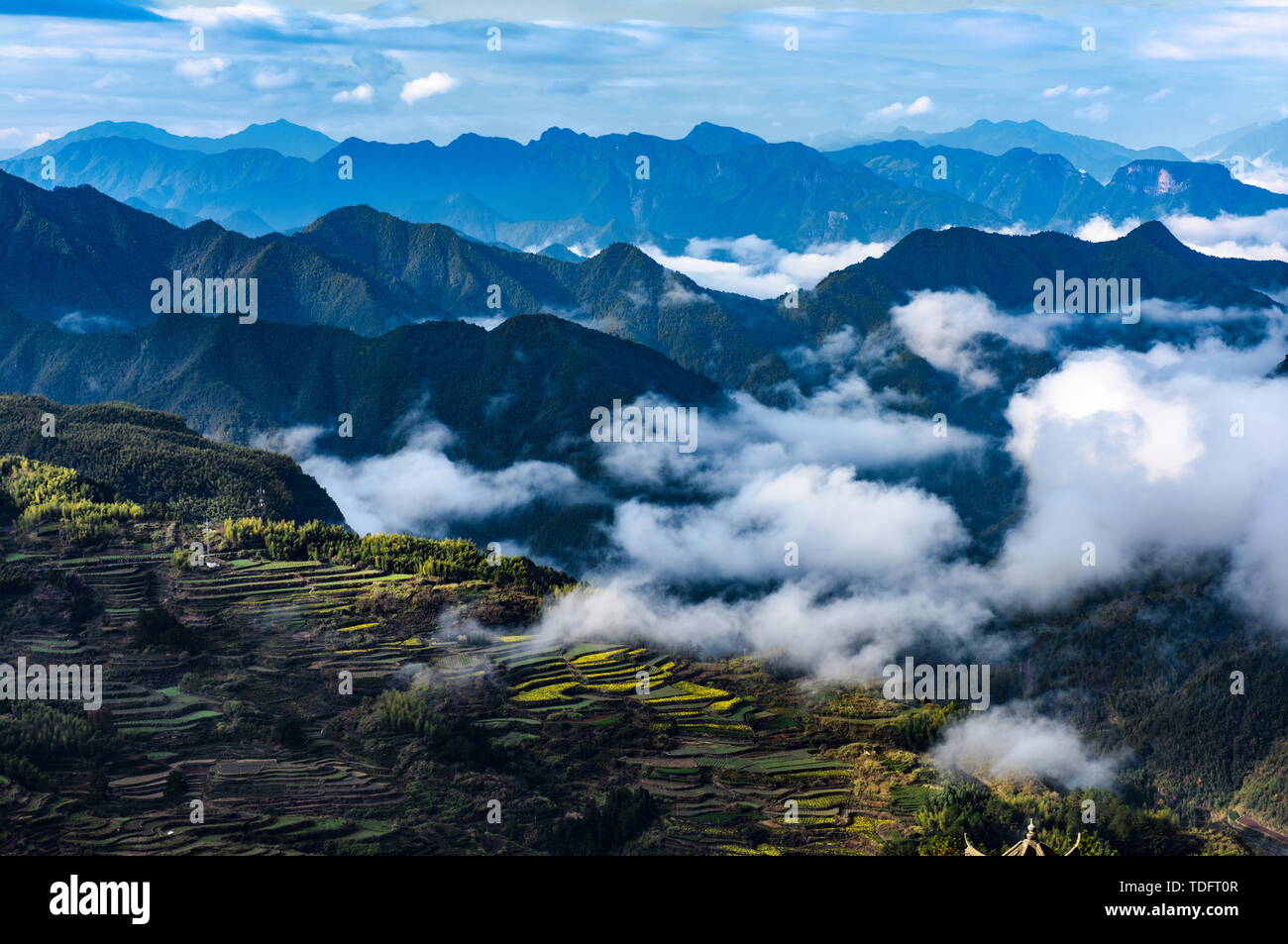 Southern sharp rock clouds Stock Photo - Alamy