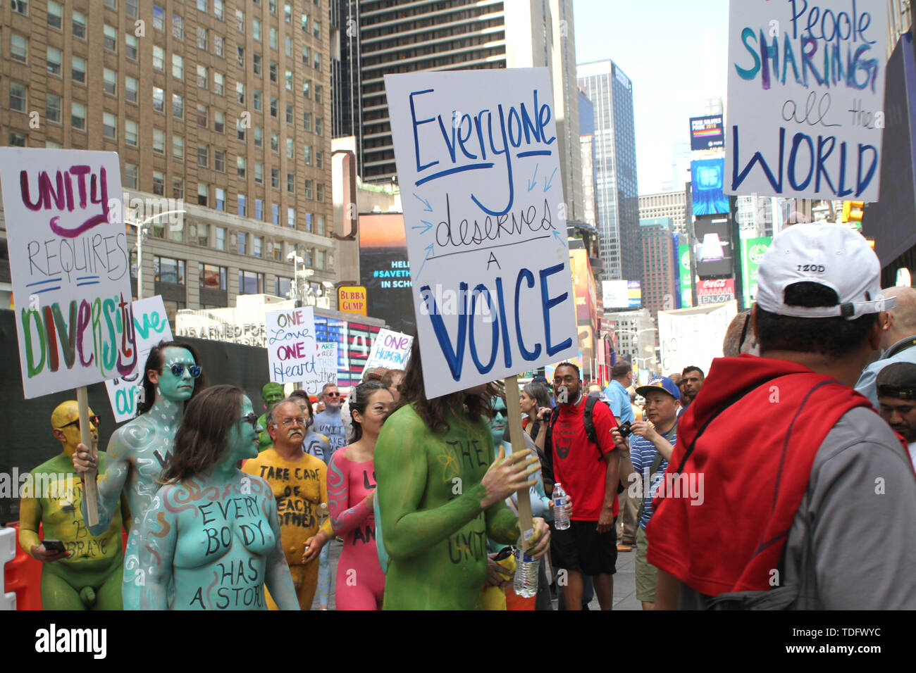 Y 107 hi-res stock photography and images - Alamy