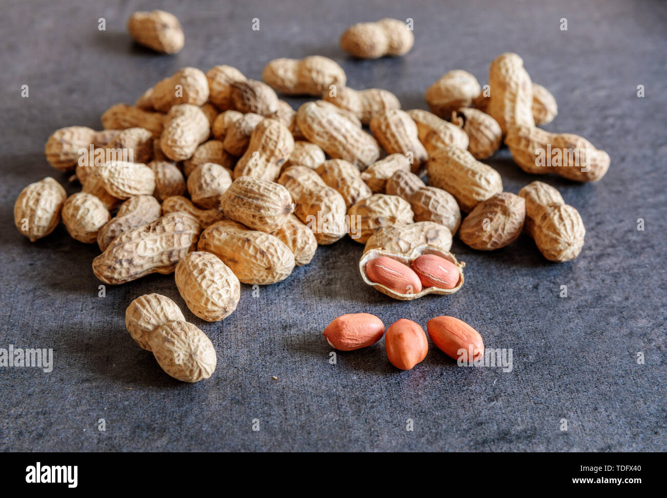 Peanuts with no shells hi-res stock photography and images - Alamy