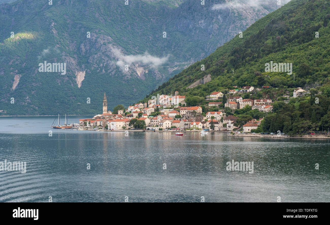 Gulf of kotor hi-res stock photography and images - Alamy