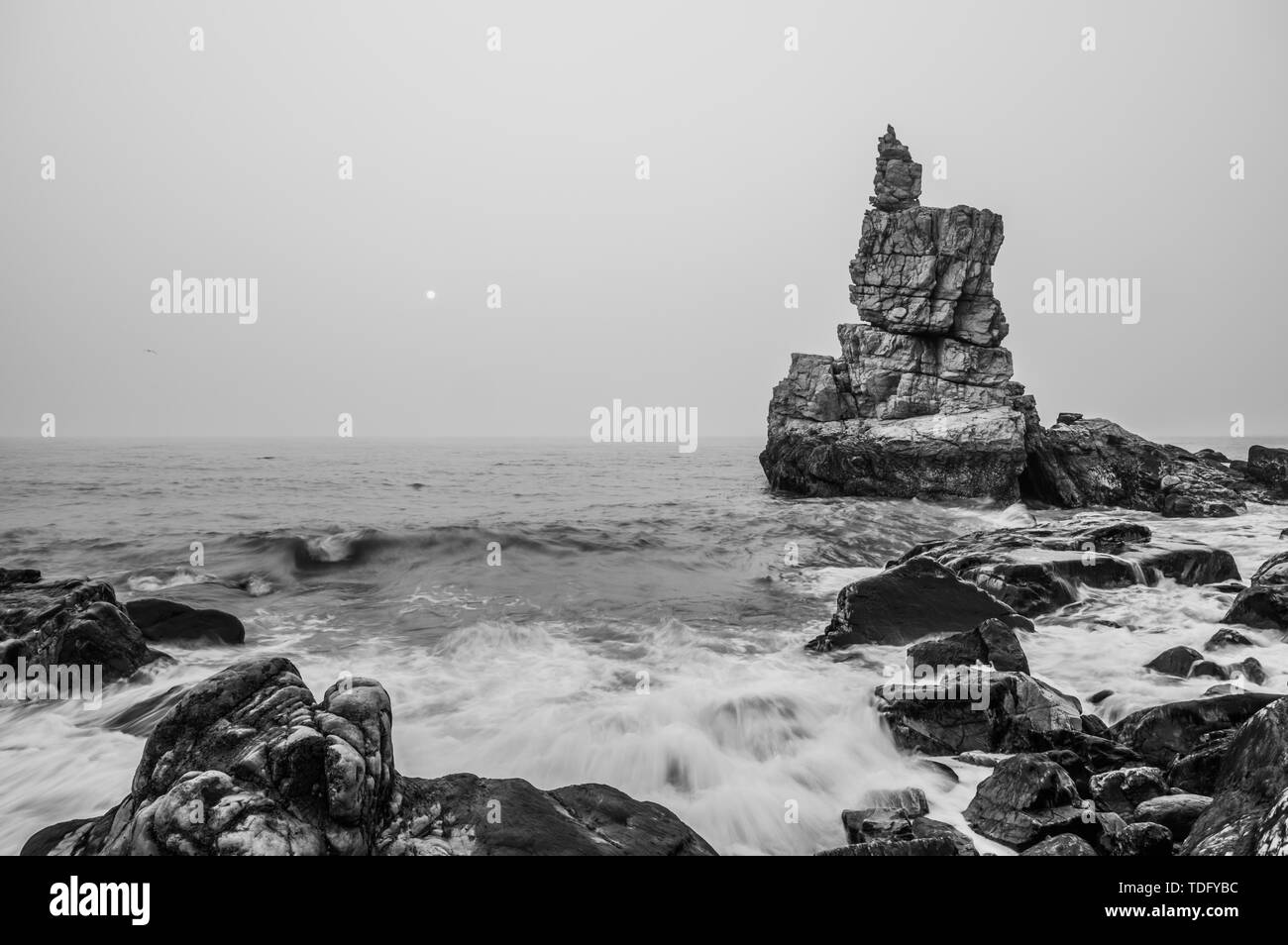 Dalian Lushun West Lake Tsui General Rock Beach Reef Stock Photo - Alamy