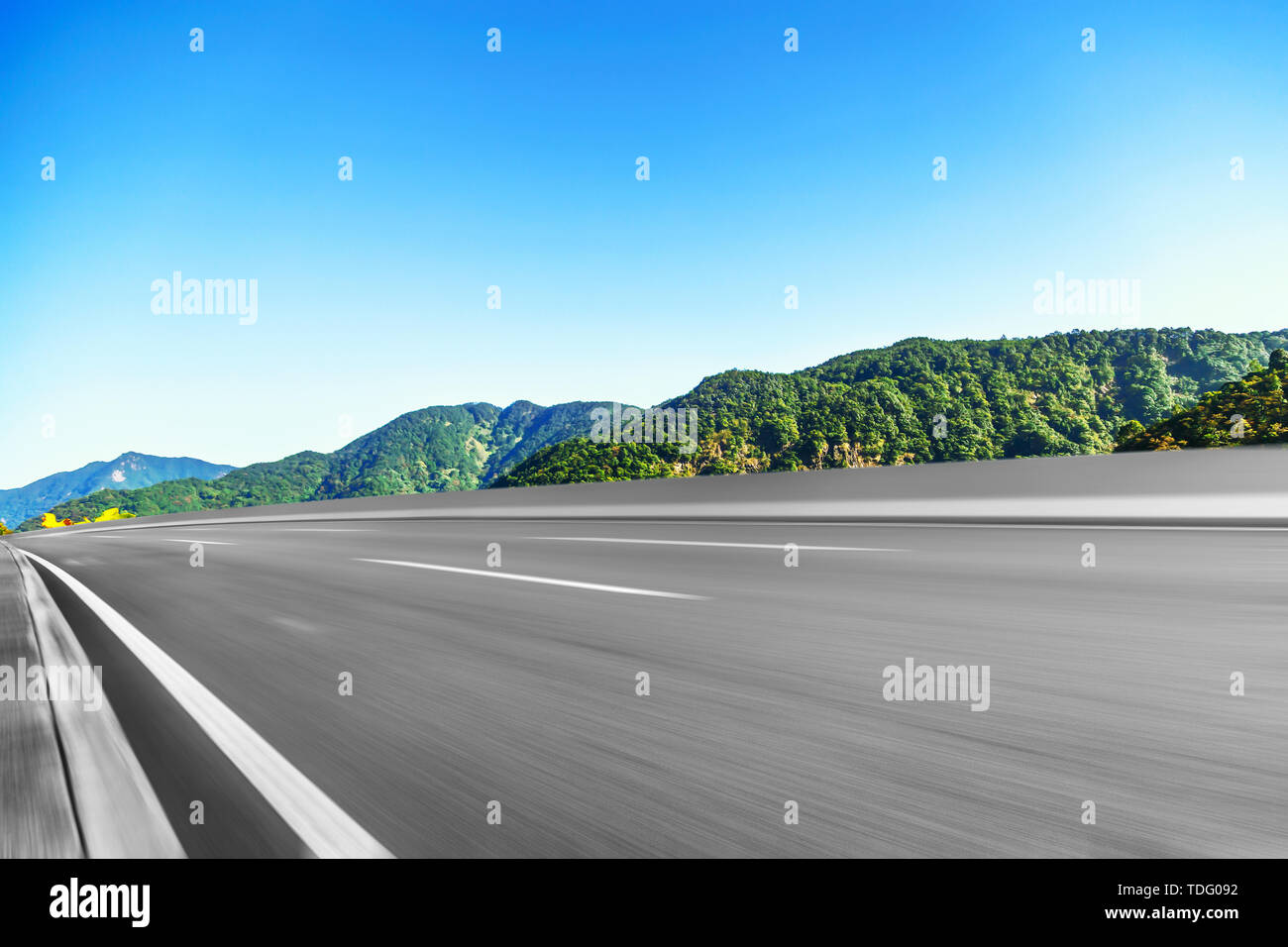 Road without pavement hi-res stock photography and images - Alamy